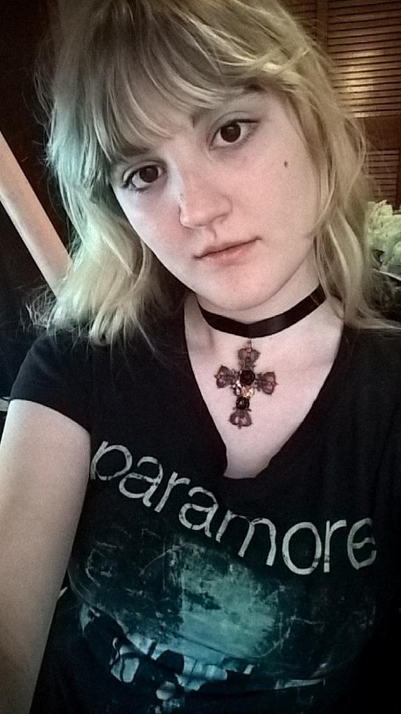 How to make a Scene/Emo Diamond Choker PLUS UPDATES