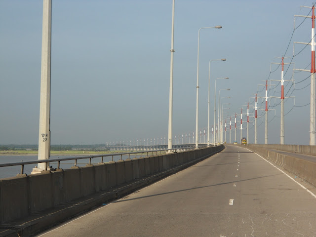 Beautiful BANGLADESH: about Jamuna Bridge (Present Bangabandhu Bridge)