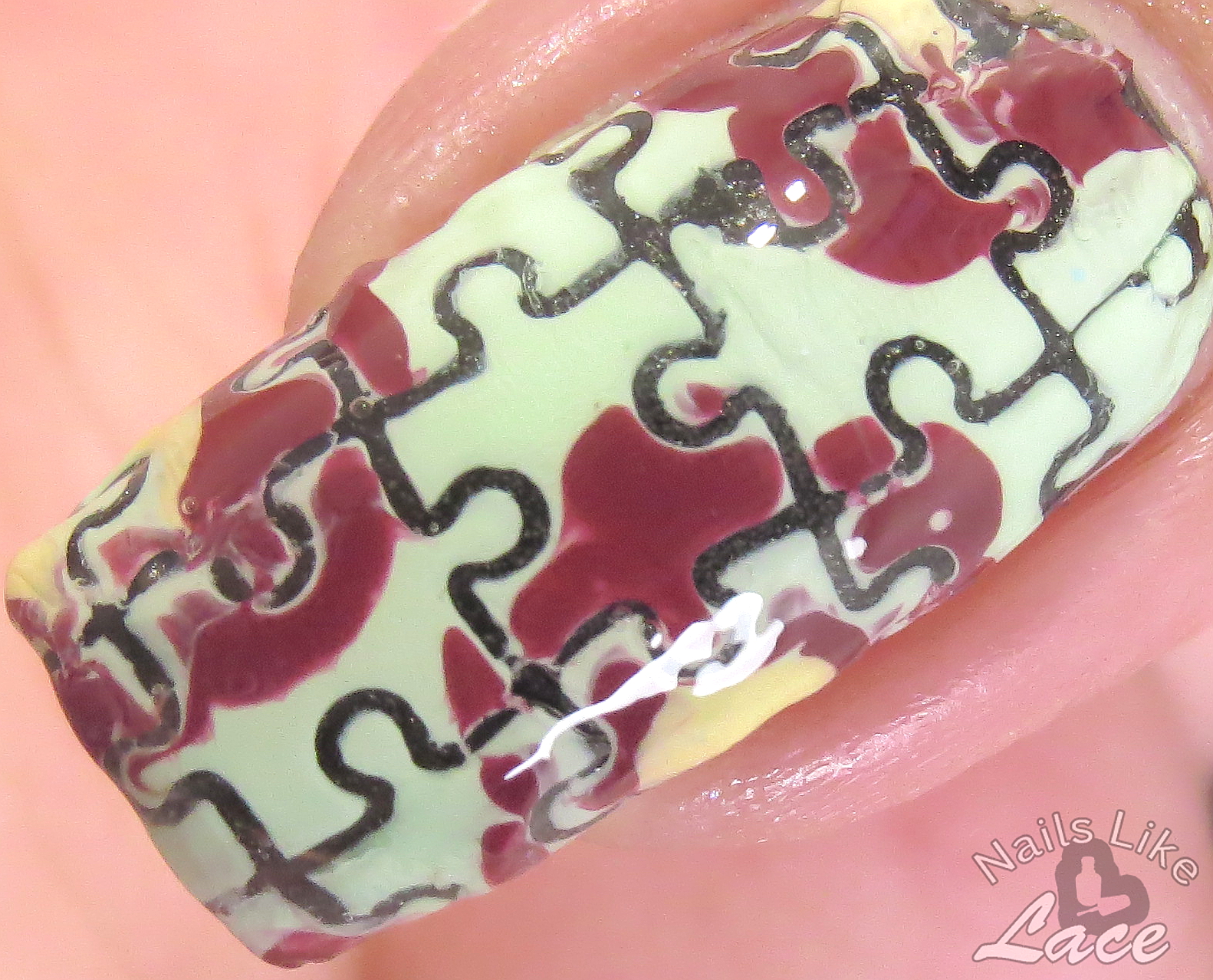NailsLikeLace: Jigsaw Puzzle Nails: Nail Vinyl Experiment