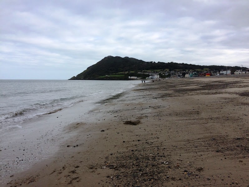 Patrick Comerford: Lingering promises of summer on the seafront in Bray