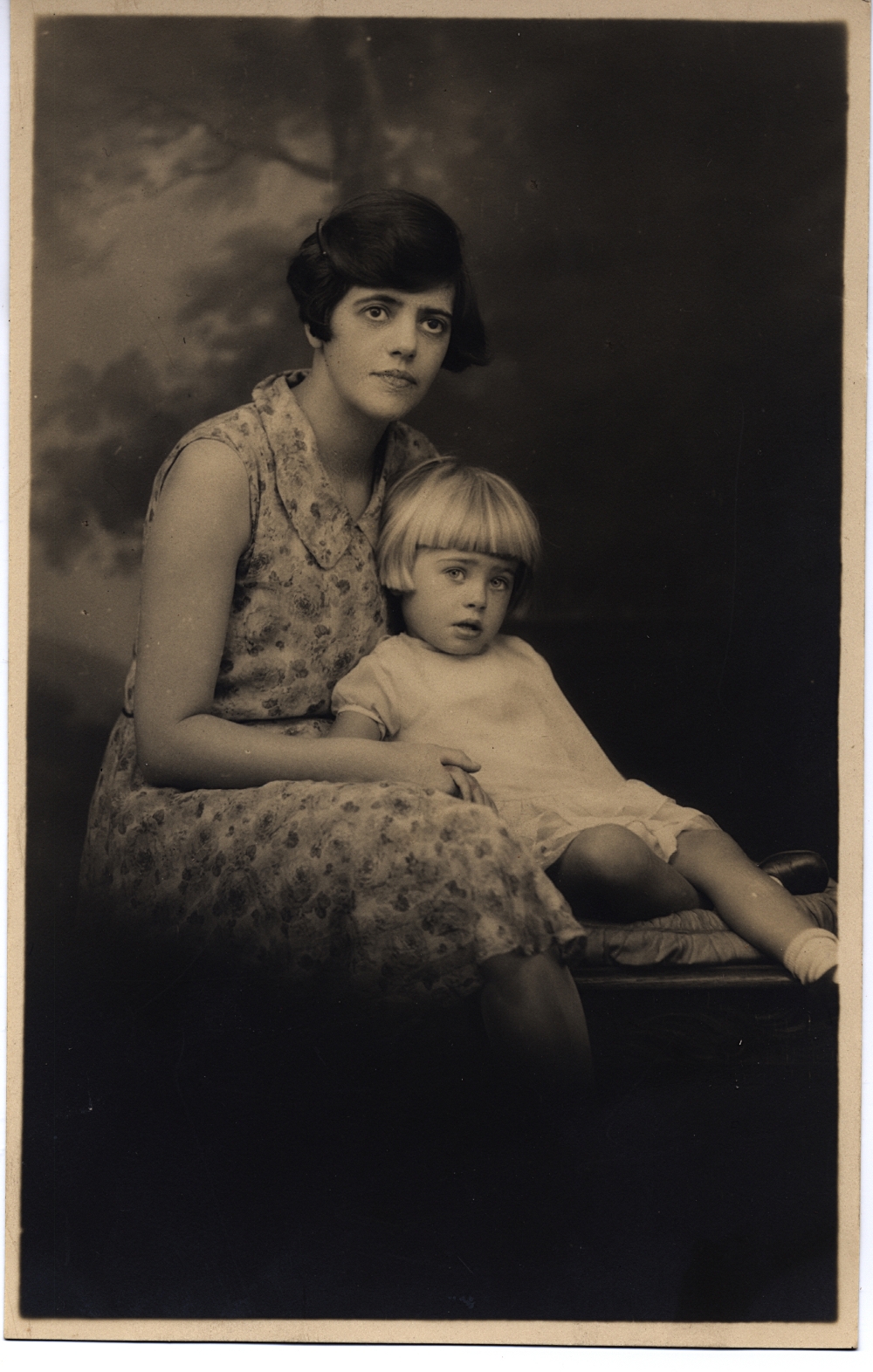 Datastore for Lazy like Sunday: Pat Lomax who became Pat Martyn-Clark ...