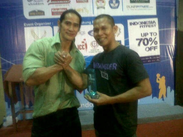STAR FITNESS: FOTO BERSAMA MR. ADE RAI