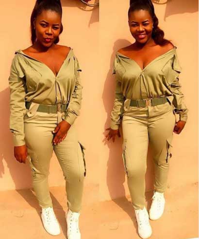 Chai!!! See Wetin one yeye Female Corper Turn Her NYSC Uniform Into ...
