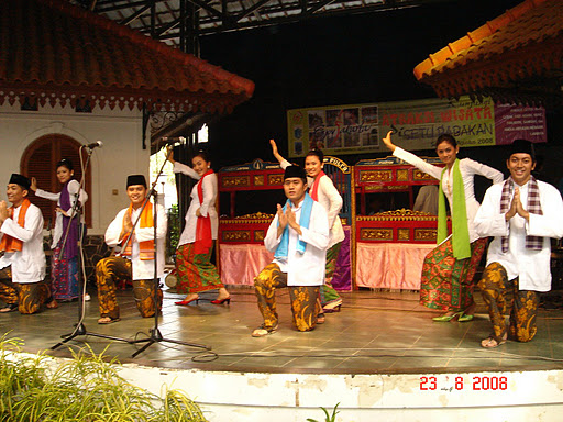 The Culture of Betawi at Setu Babakan - Trevindos