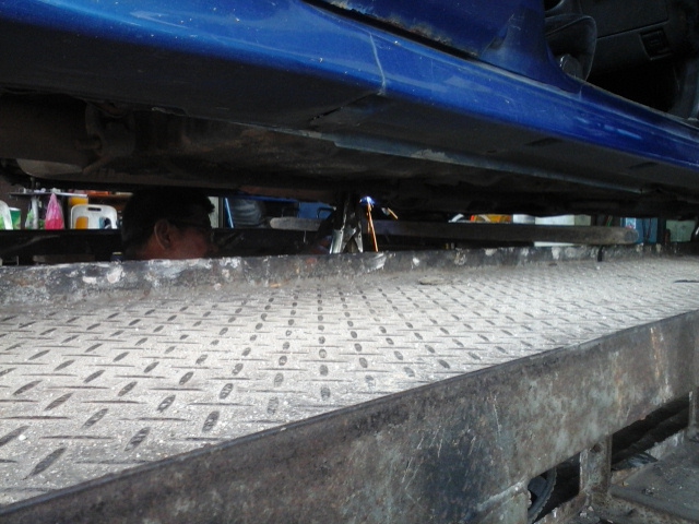 genggampisau.blogspot.com: Ekzos Bocor.................