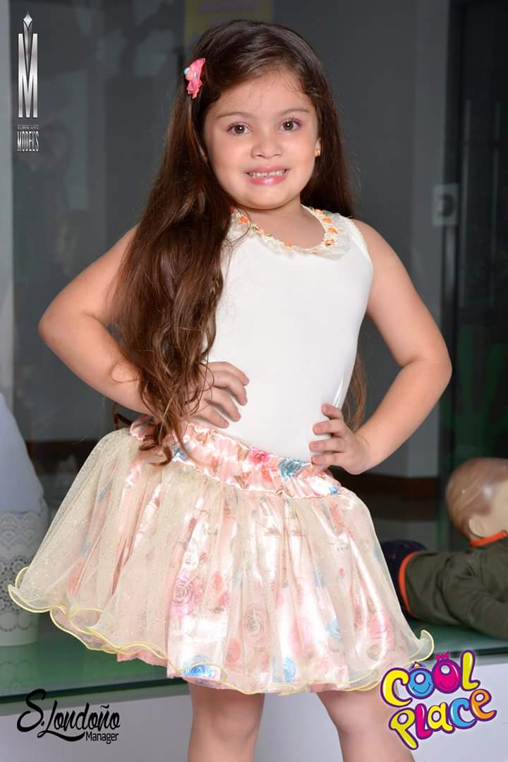 Academia y Agencia de Modelaje Descubriendo Talentos Model´s ...