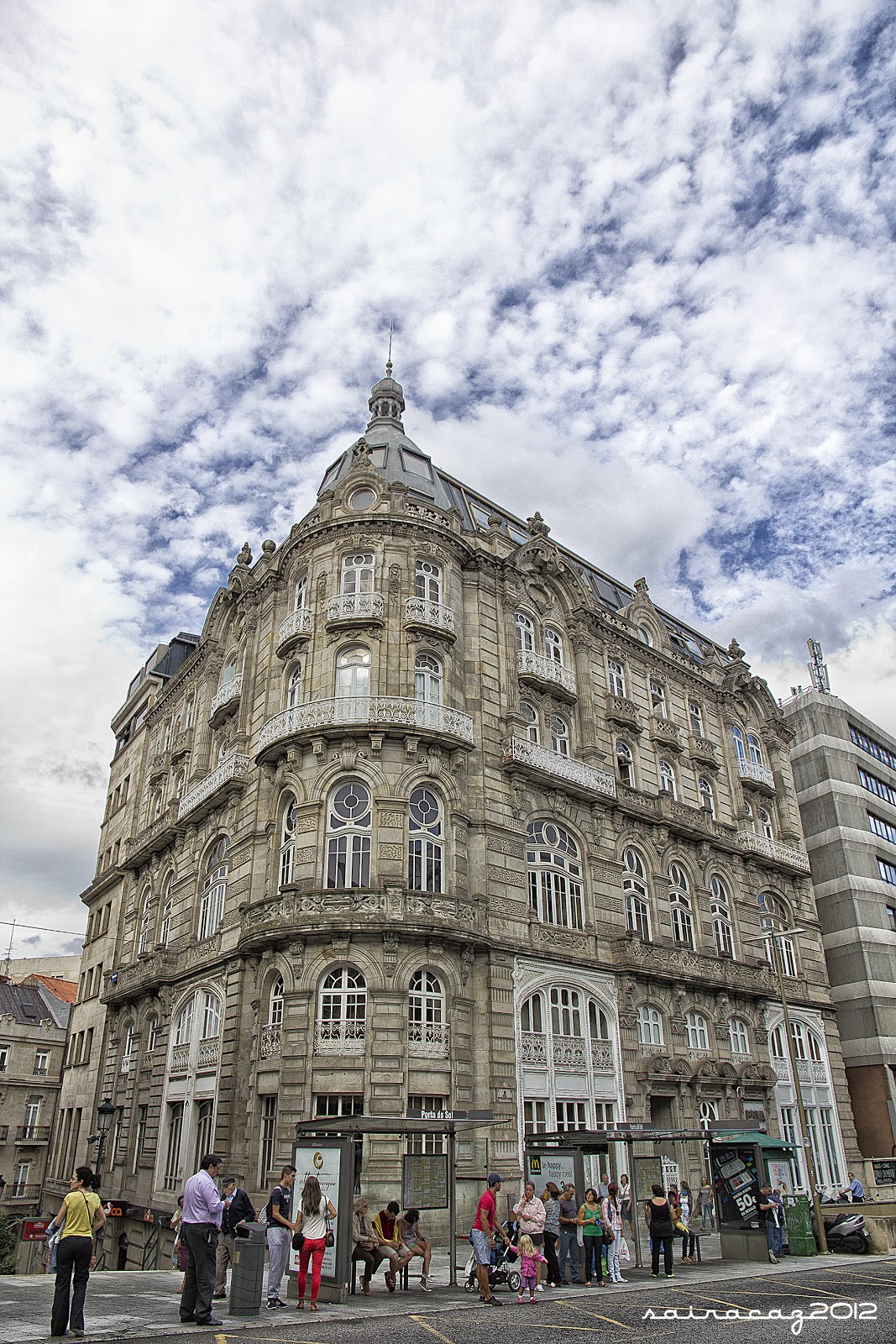 Vigo by sairacaz: Edificio El Moderno 1897