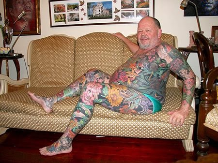 Professor quer doar pele tatuada para um museu ~ Velha Visão