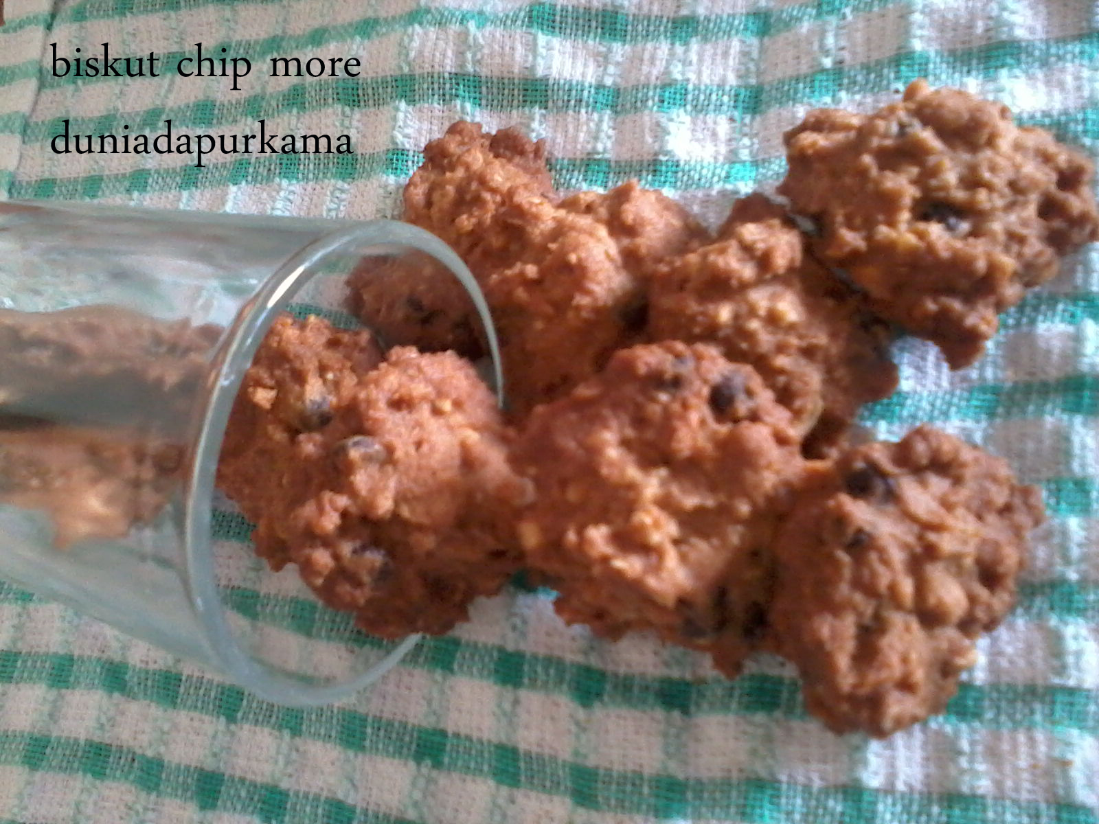 DUNIA DAPUR KAMA: BISKUT CHIP MORE @ CHOCOLATE CHUNK COOKIES