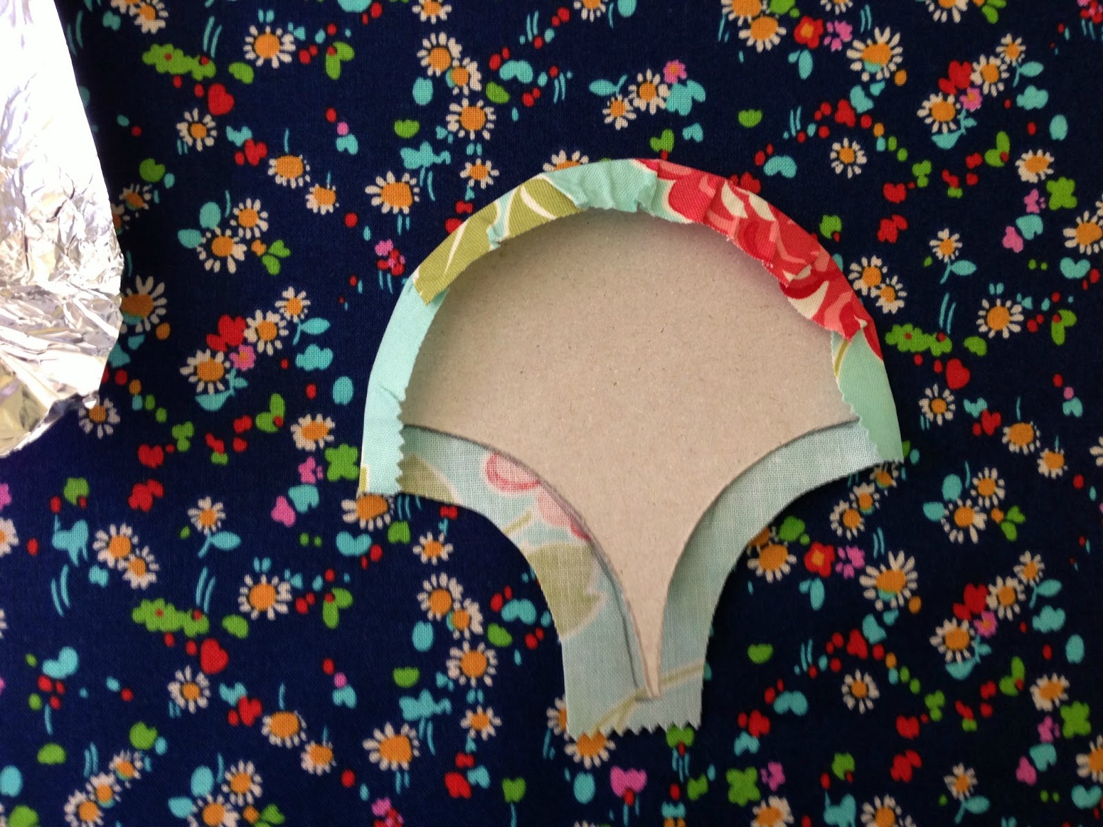 Poppy Makes...: Clamshells a Tutorial