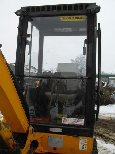 eBay Scam Hunter: JCB 802.4 3t Digger