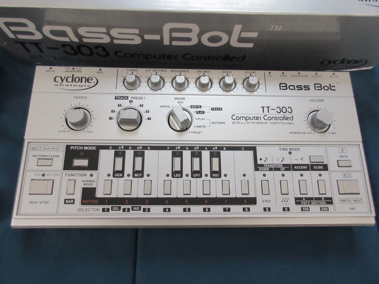 MATRIXSYNTH: Cyclone Analogic TT-303 Bass Bot Analog Synth Version 1