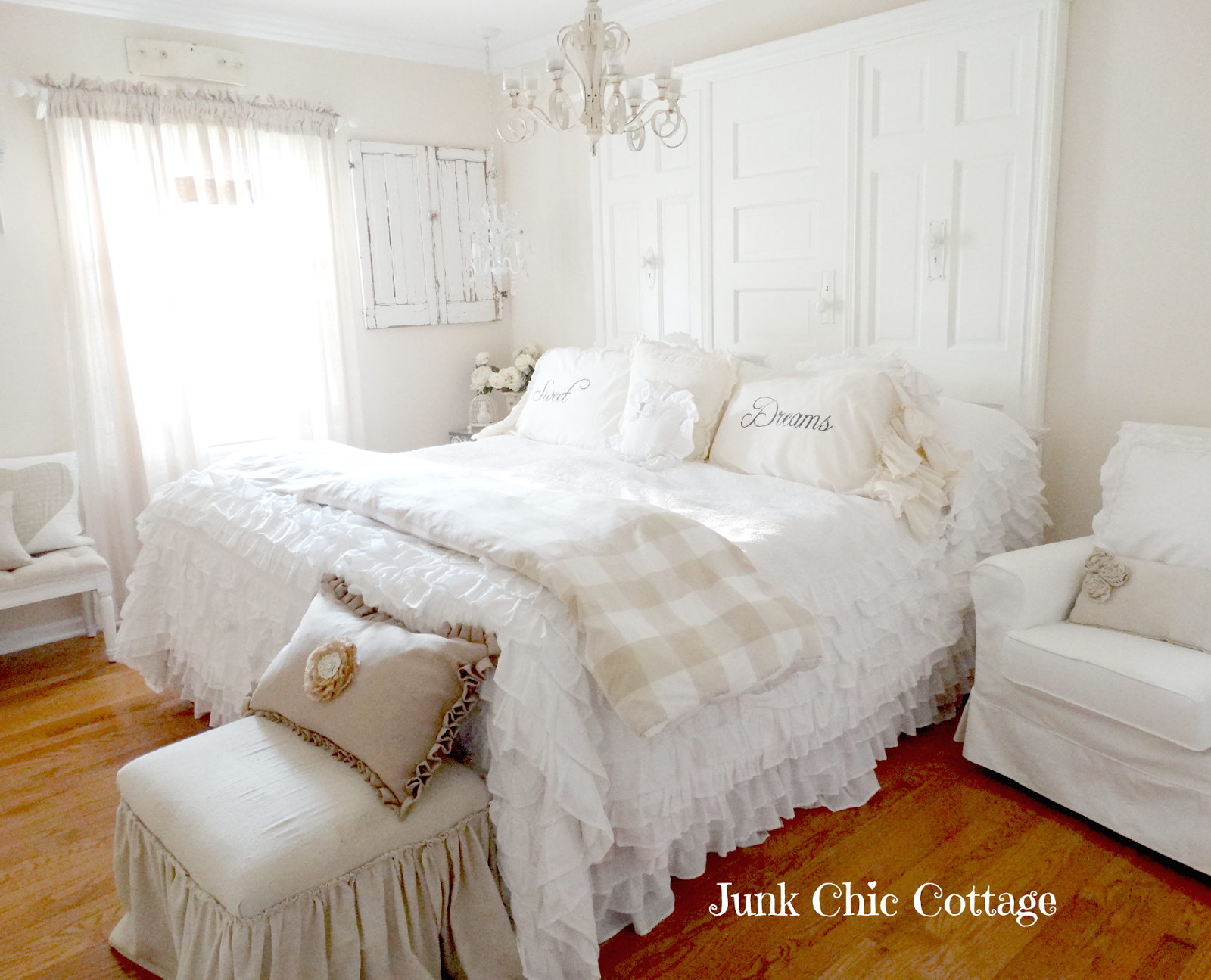 25 Amazing Room Revamps {Get Your DIY On Features!} | Confessions of a ...