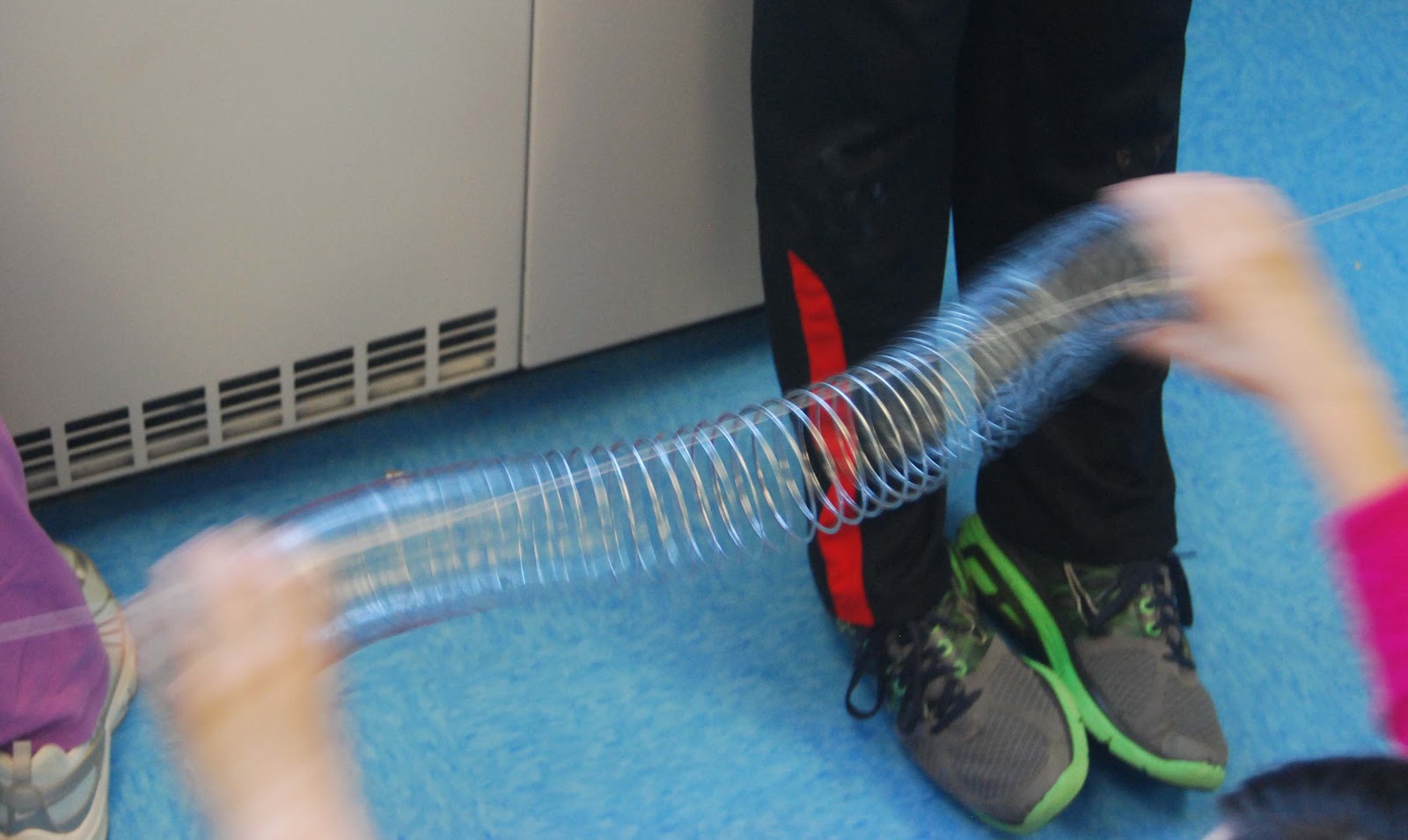 EaSiEE as Pi: Slinky Waves