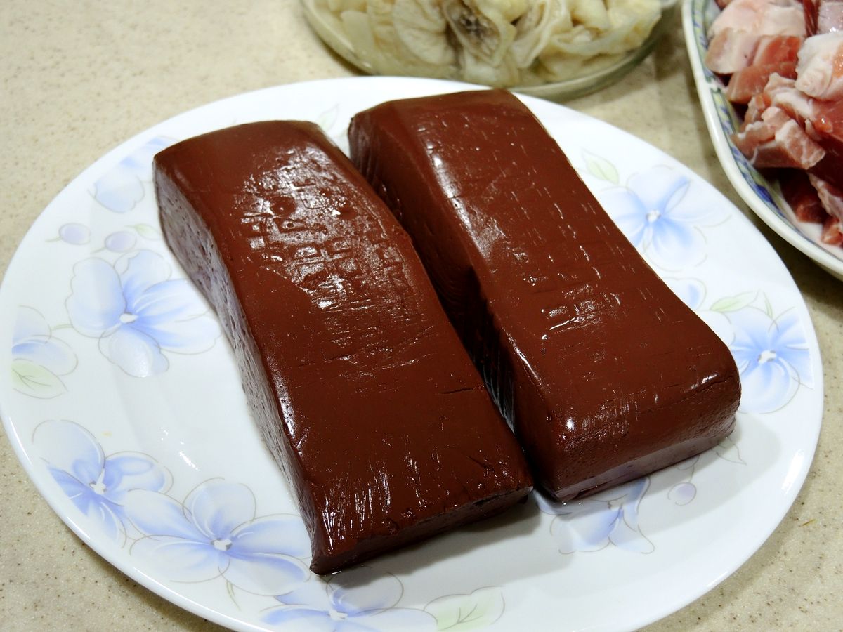 Do Cook's At Home: Dinuguan or Tidtad (Pork Blood Stew)