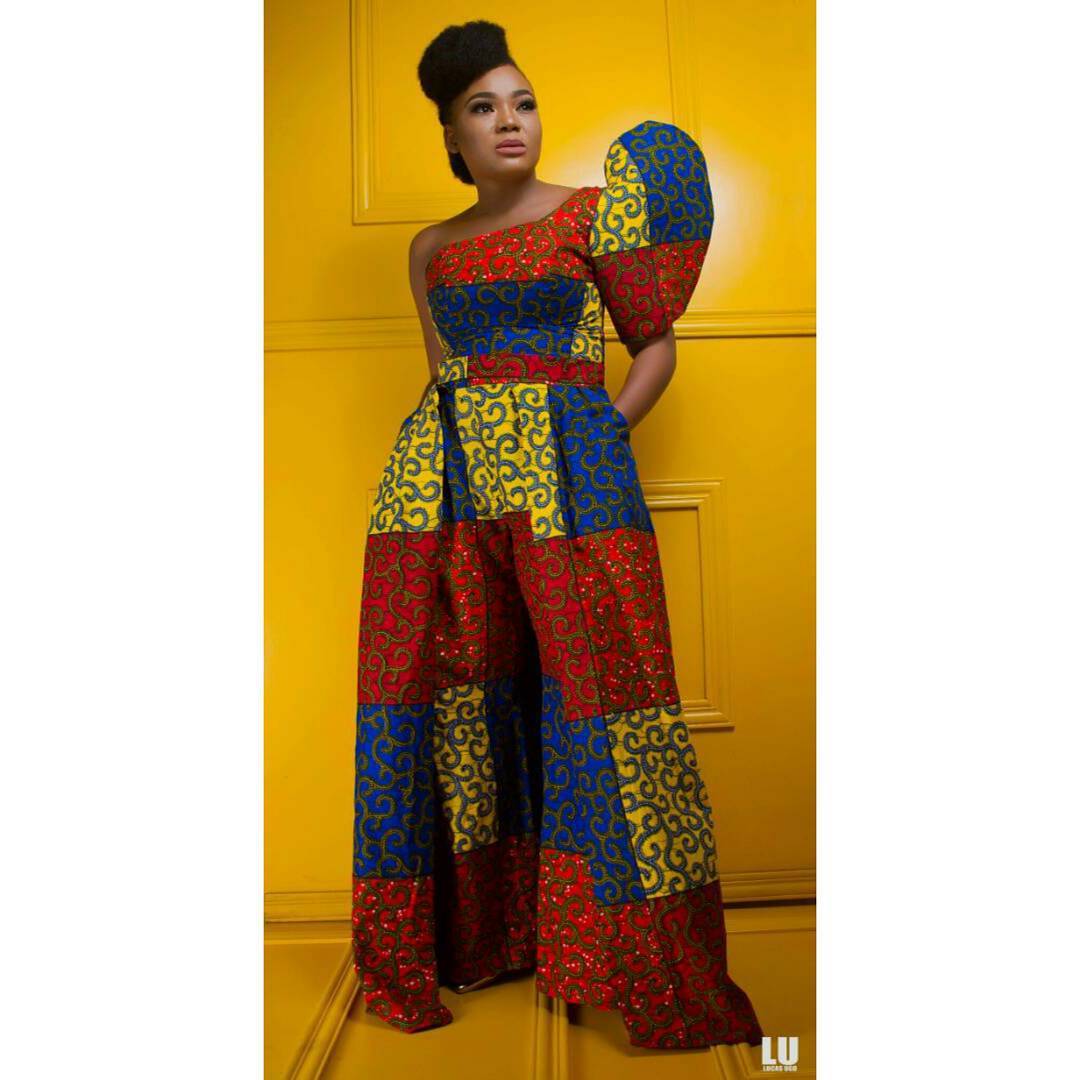 Racheal Okonkwo looks glamorous in these ankara outfit