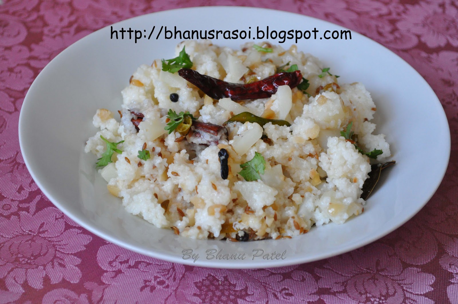 Bhanu's Rasoi-A Little Spice of Heaven: MORAIYA NI KHICHDI