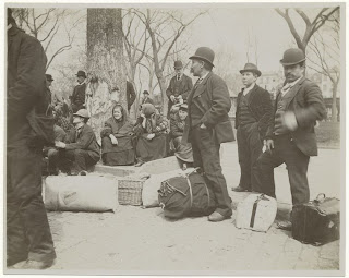 Beyond the Gilded Age: Alice Austen's 1896 NYC 4