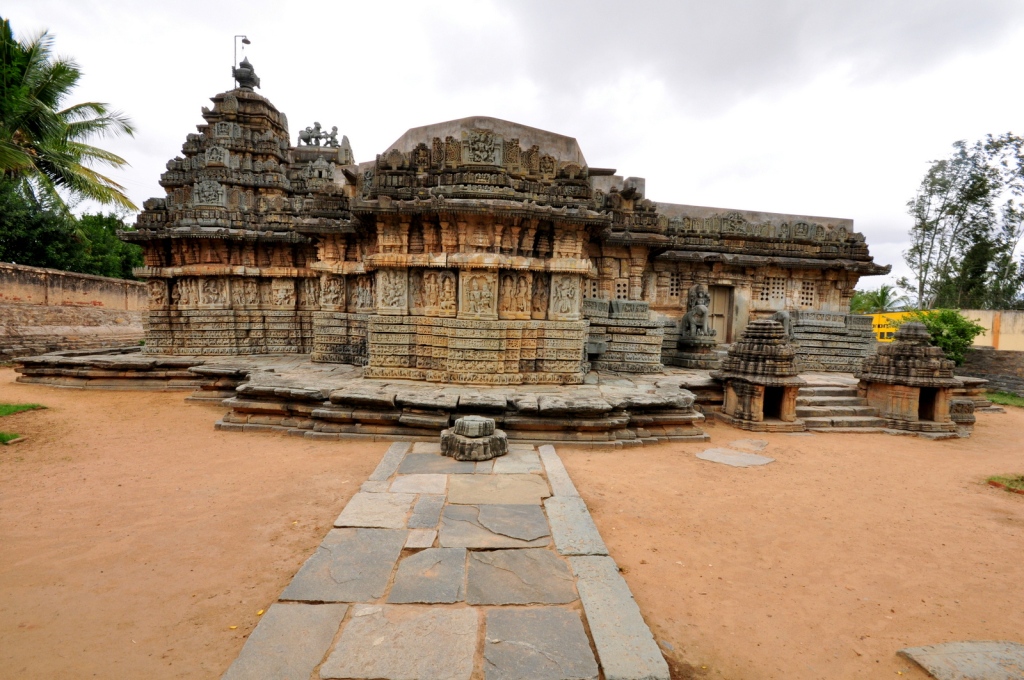 Hindu Temples of India: Mallikarjuna Temple, Basaralu – The Temple