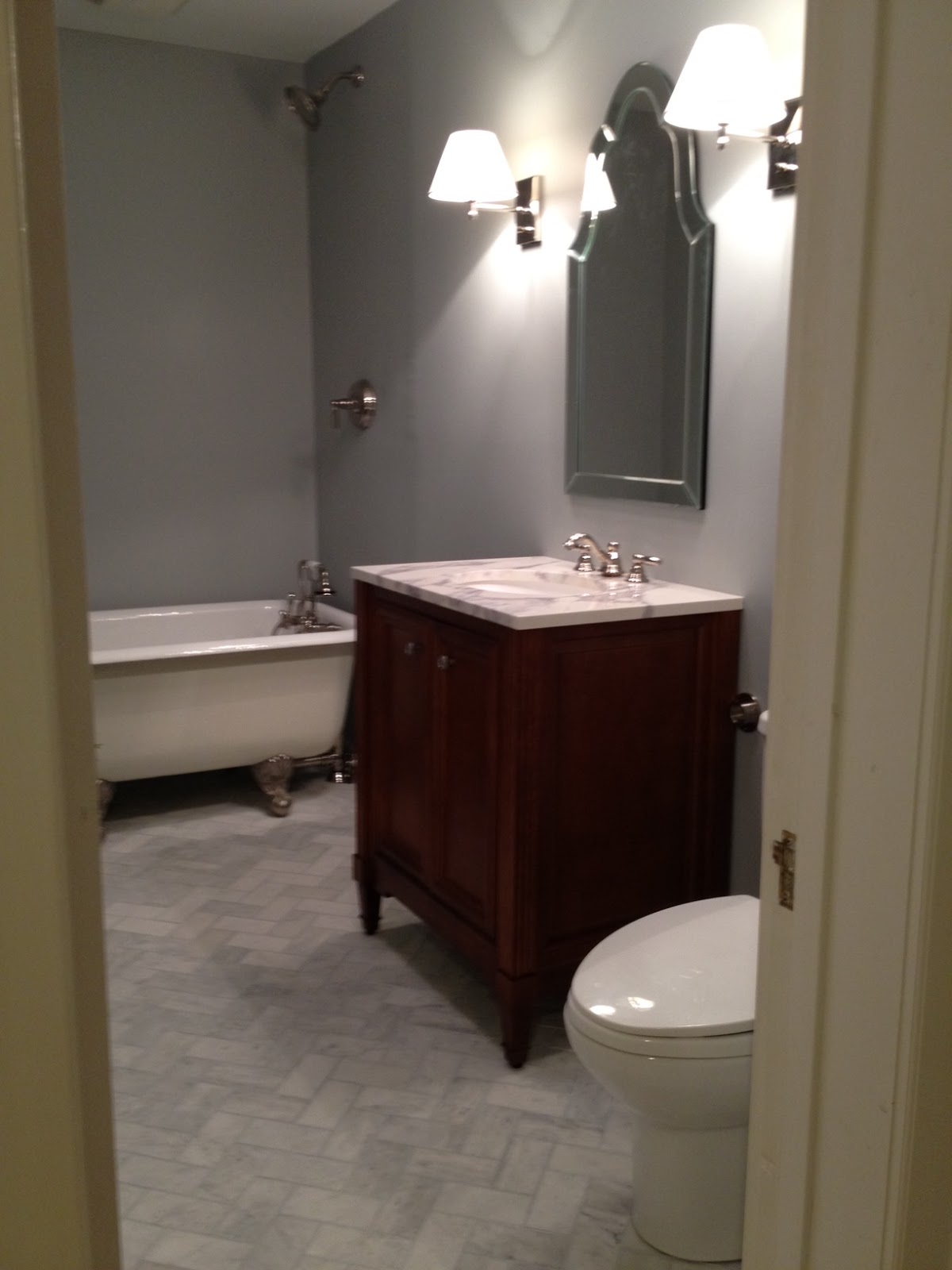 Hello Lover...: Hello Guest Bath Reno