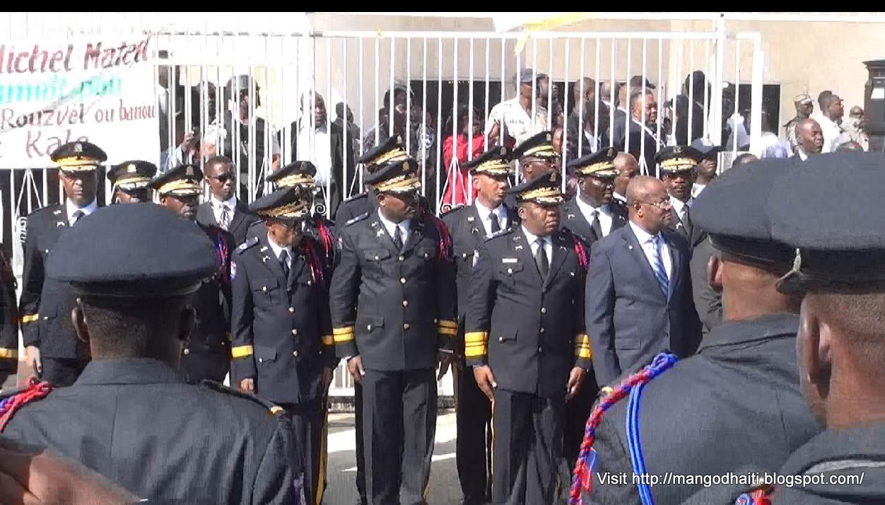 Anba Kod-LA PNH EN ACTION