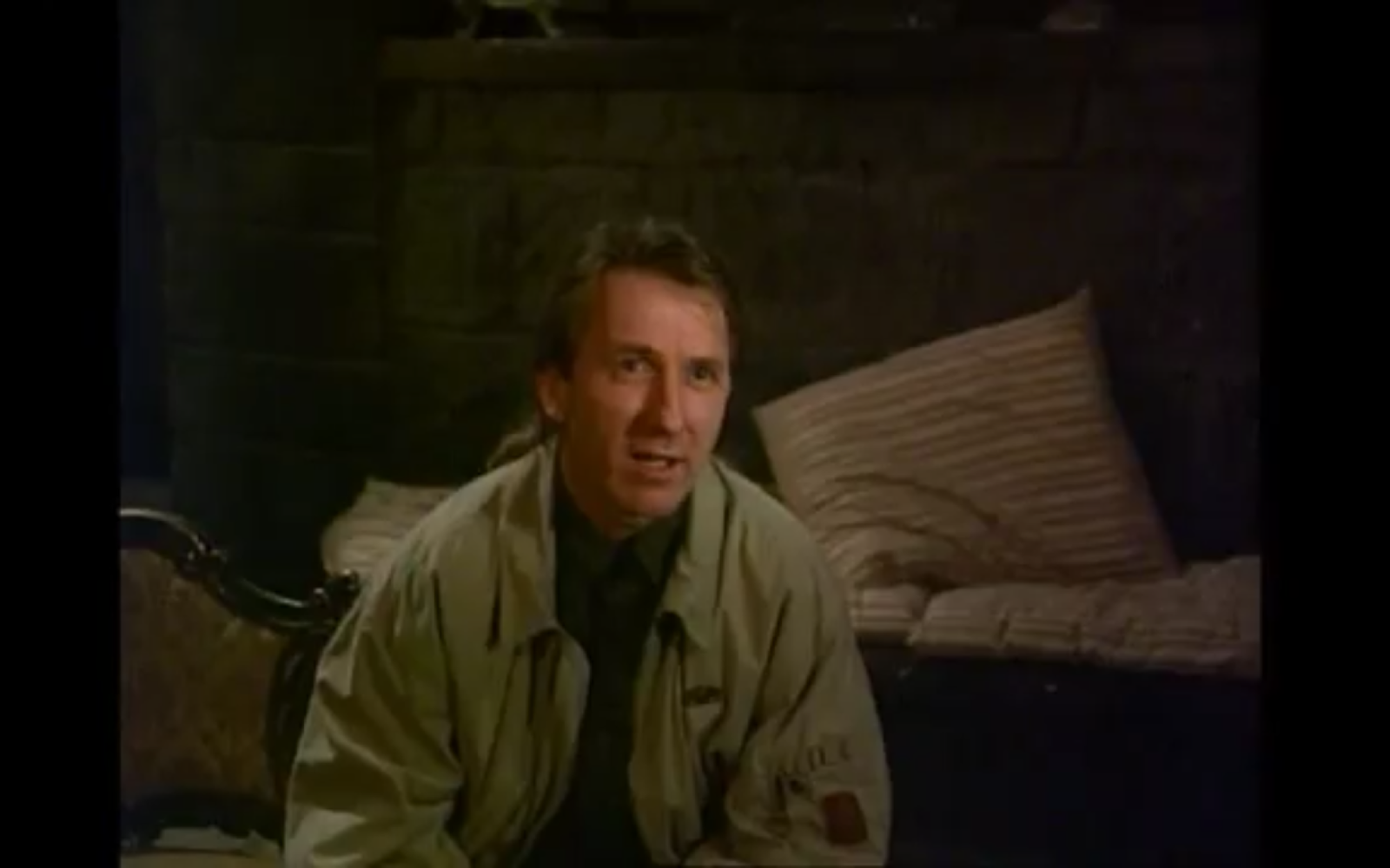 Squealing Tires on Dirt : Howling V: The Rebirth