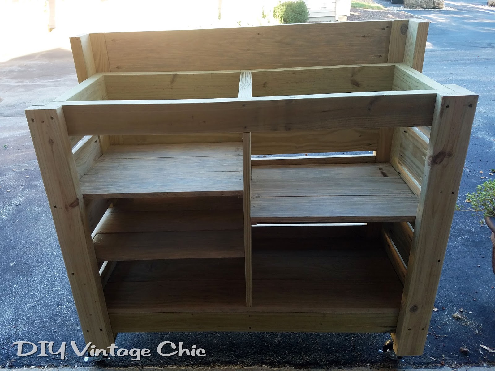 DIY Mobile Outdoor Bar