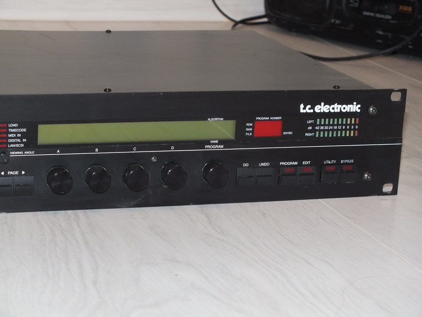 Infrequent Sound [sex.tex] technology: TC Electronic M5000 Digital ...