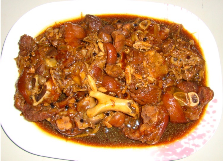 McNose Learns To Cook: Paksiw na Pata