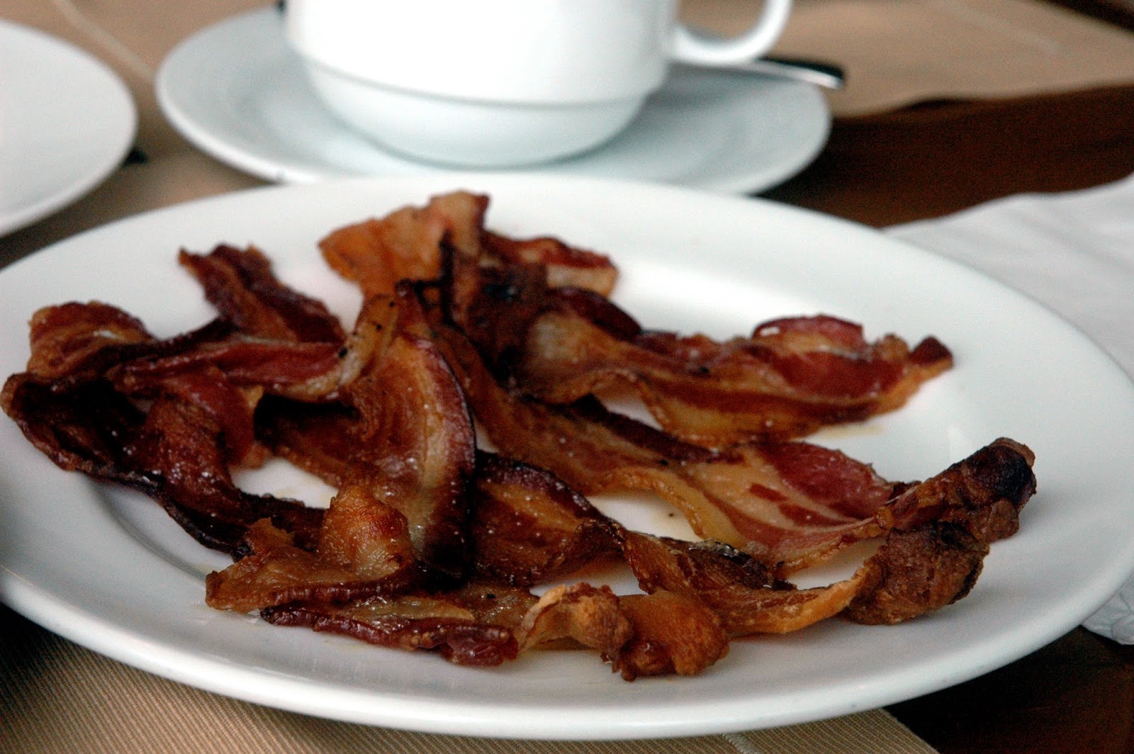 DUDE FOR FOOD: Breakfast at Cafe Marco