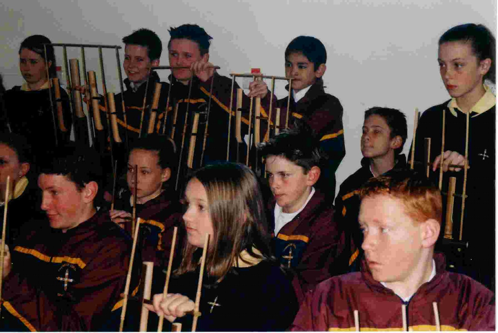 KESENIAN INDONESIA : ALAT MUSIK TRADISIONAL YANG MENDUNIA