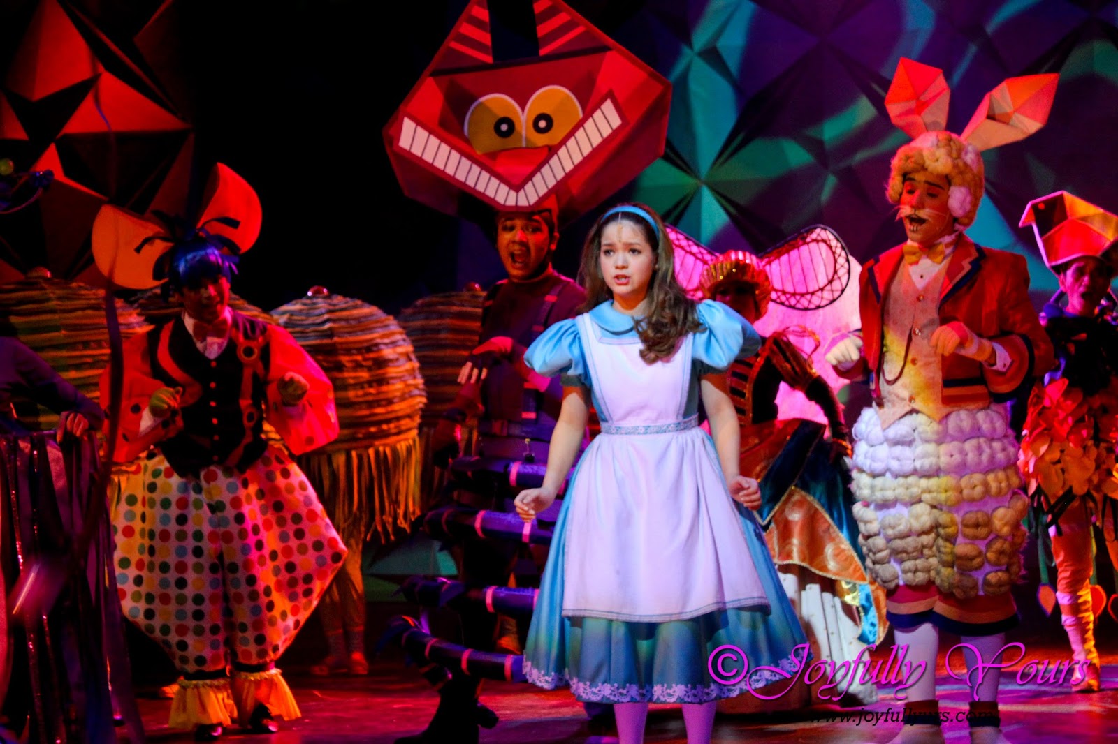 Alice in Wonderland Invades Manila - Joyfully Yours