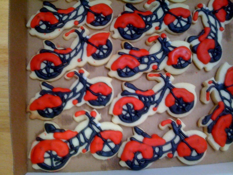 Saint Paul Classic Cookie, Fresh Baked Goods From Scratch: Custom Cakes ...