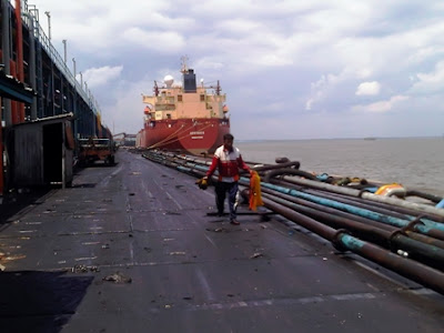 Pelabuhan, Hierarki Pelabuhan, dan Fasilitas - Fasilitas Pelabuhan