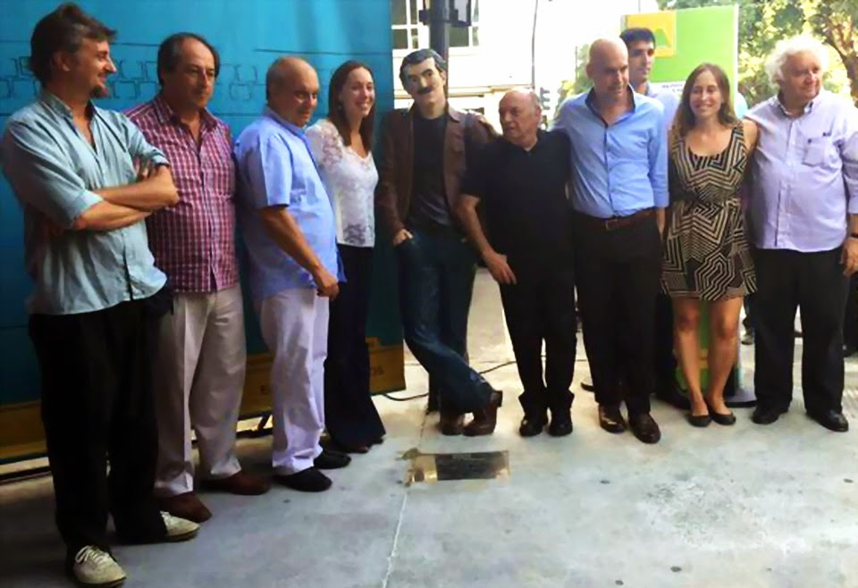 Sonrisas Argentinas : El Paseo de la Historieta es para El Loco Chávez