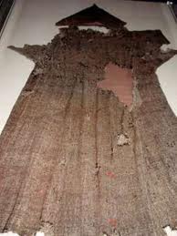 "Attendendo La Pioggia": Storia dell'abito francescano (il saio)