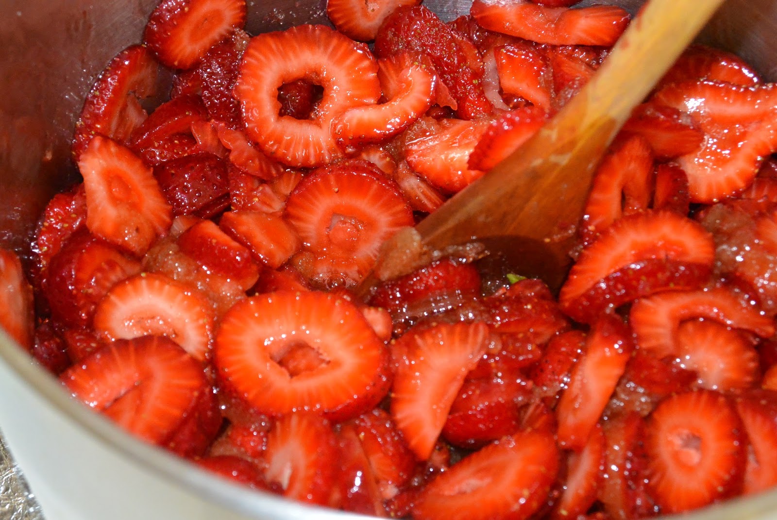 Earthycooking : Organic Strawberry Jam