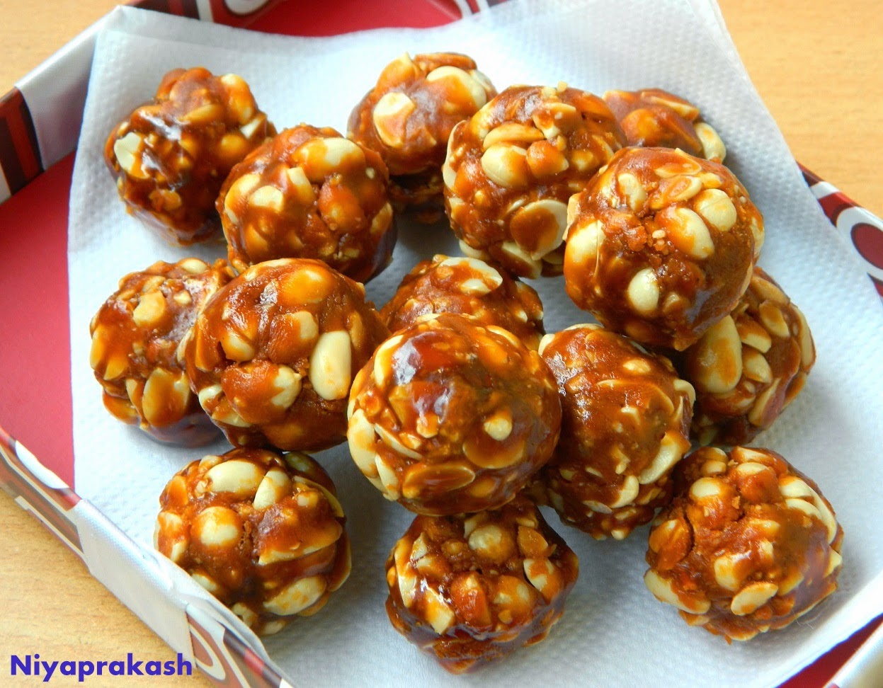 Niya's World: Peanut Jaggery Balls / Kadalai Urundai