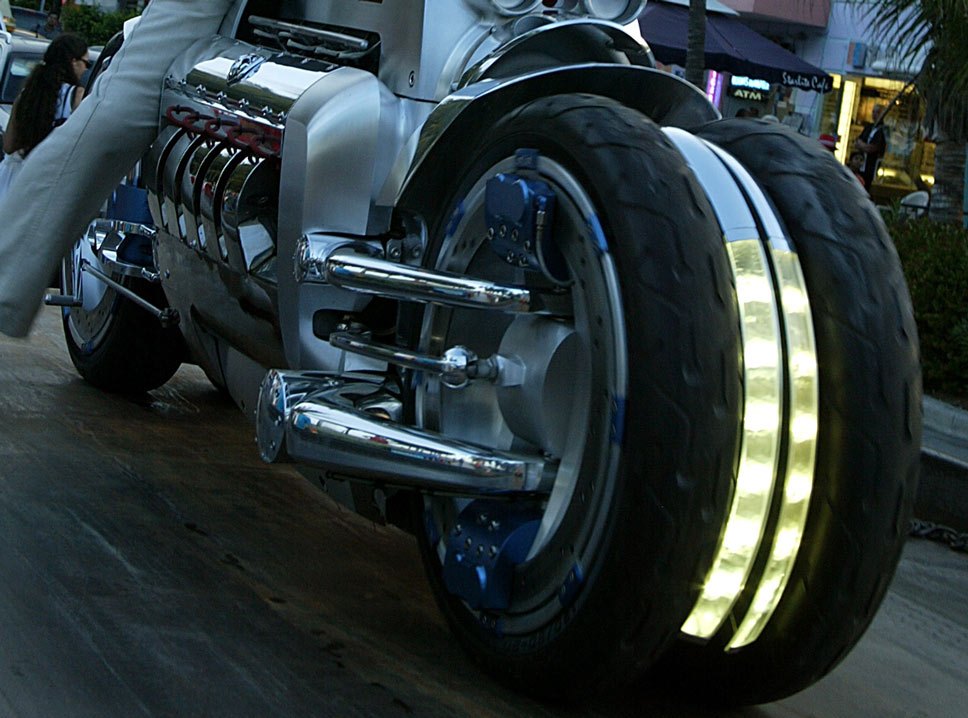 Fast Bikes Online: Dodge Tomahawk specs