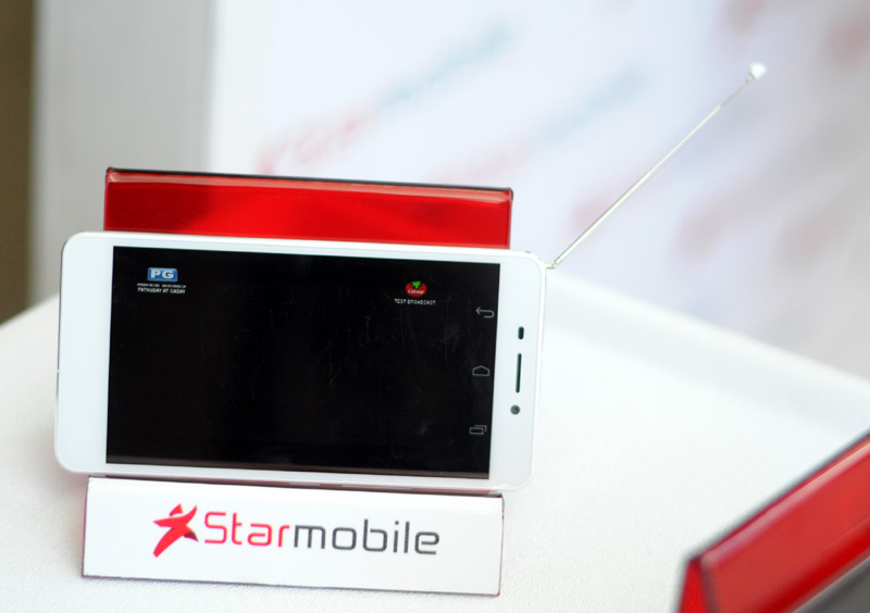Starmobile Launches PH's First Line of Digital TV Phones - Rochelle Rivera
