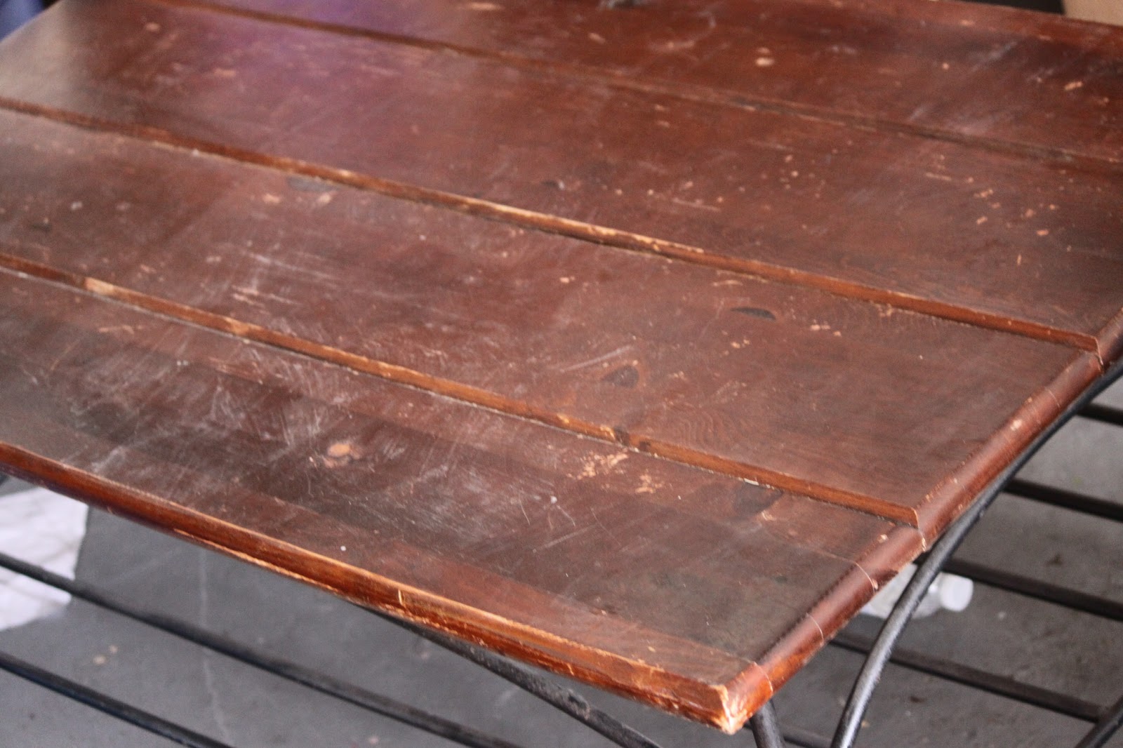 Amy's Craft Bucket: Calcium Carbonate Chalk Paint: Upcycled Coffee Table