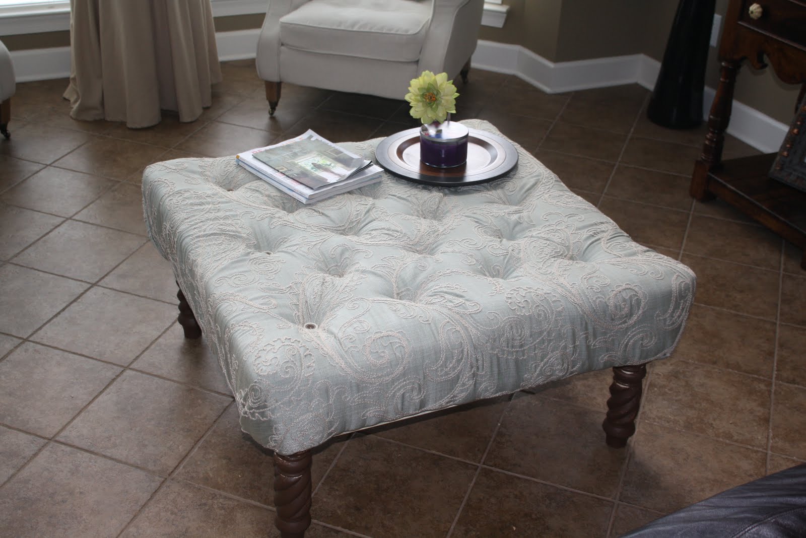 The Frid's: {DIY} Coffee Table/Ottoman