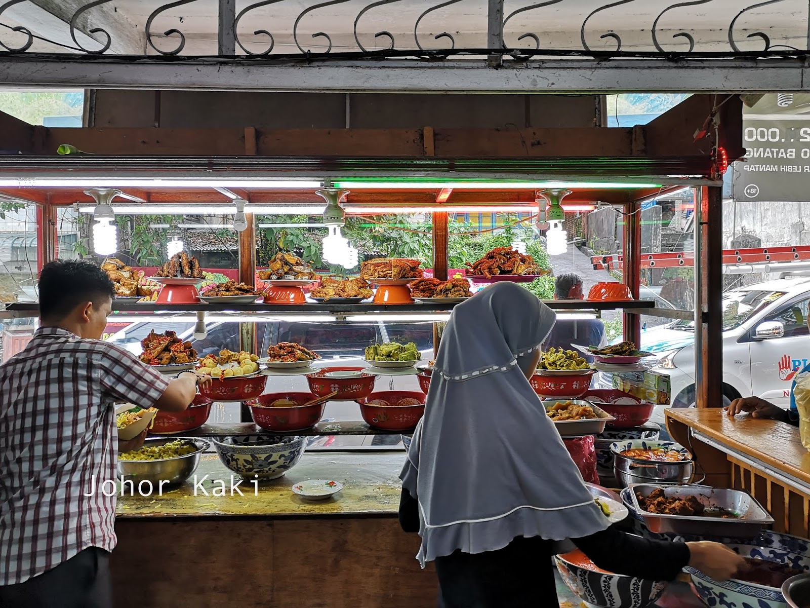 Putri Minang Nasi Padang in Tanjung Pinang @ Jalan Bakar Batu |Tony ...