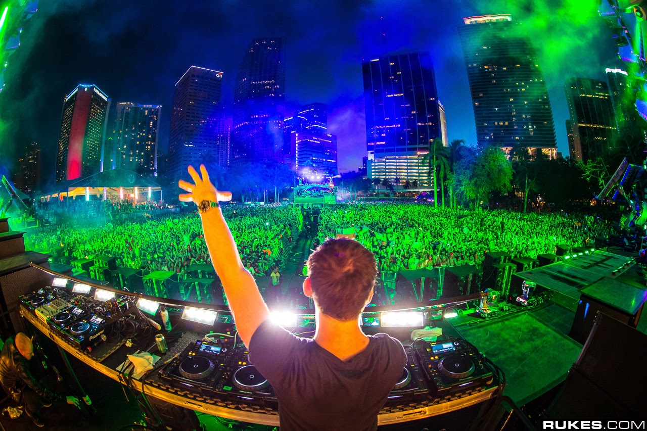 Welcome To TomorrowLand: Welcome to Tomorrowland