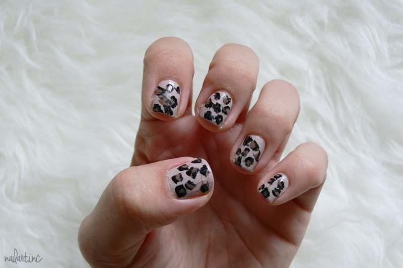 nailartinc: MY BEST FRIEND DID MY NAILS