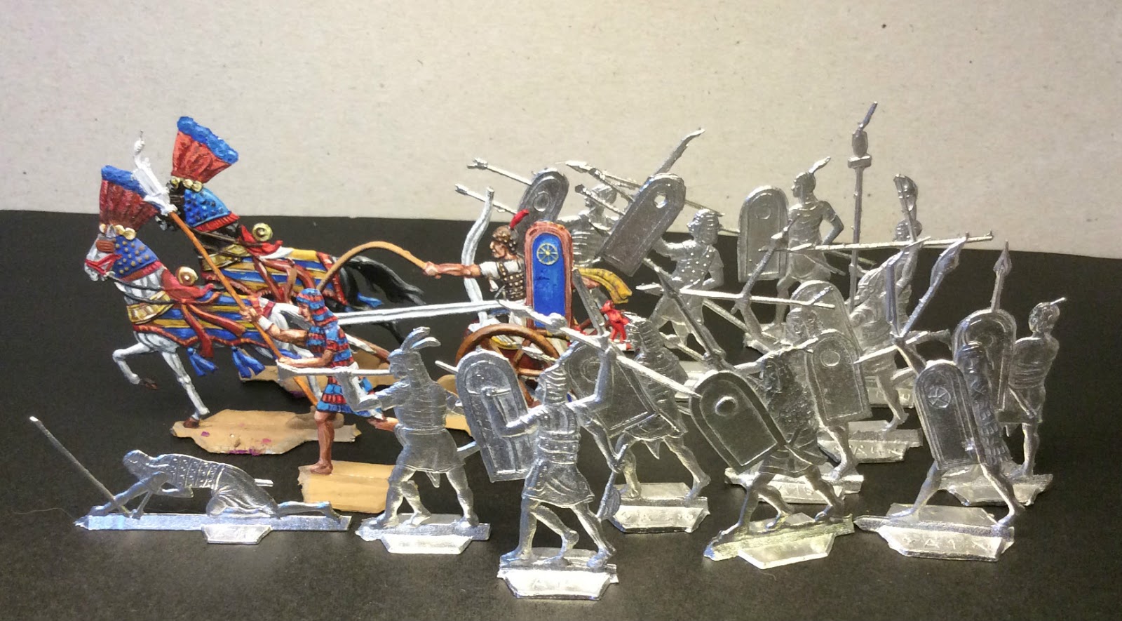 Маленькие солдаты больших воин: Шардены, шарданы, шардуны.