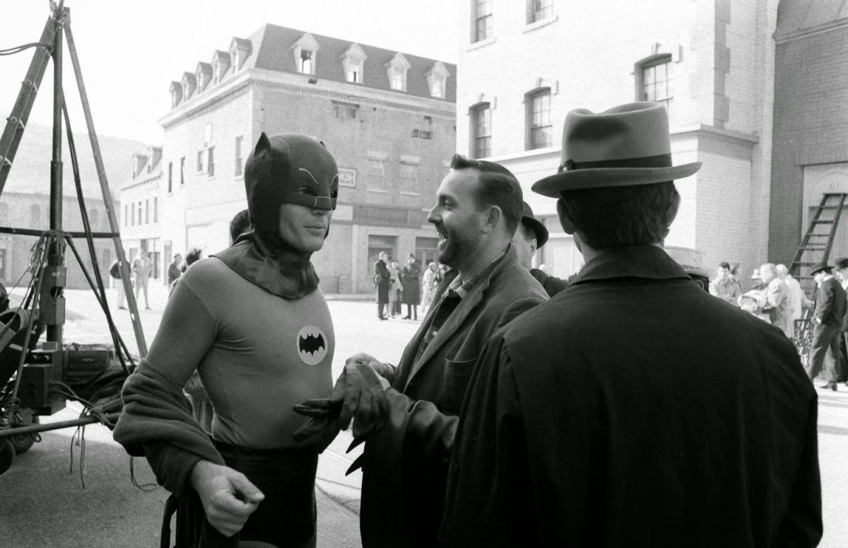 16 Interesting Vintage Photos of Adam West and Burt Ward on the Set of ...