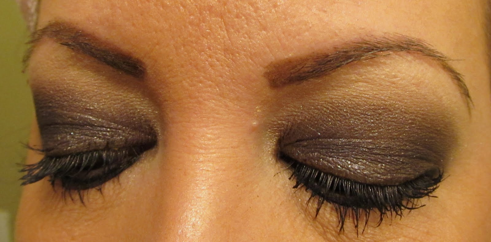 Make~up Jungle: Stila Smoky Brown Eyes...