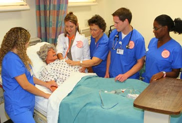 The UT Tyler Student Blog: College of Nursing Showcase Day at UT Tyler