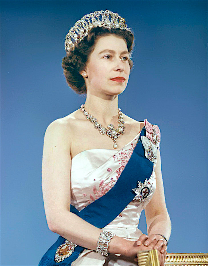 Biografi dan Profil Ratu Elizabeth II - Ratu Kerajaan Inggris ...